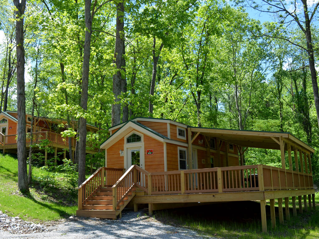 15 Best Fall Foliage Camping Destinations in the US