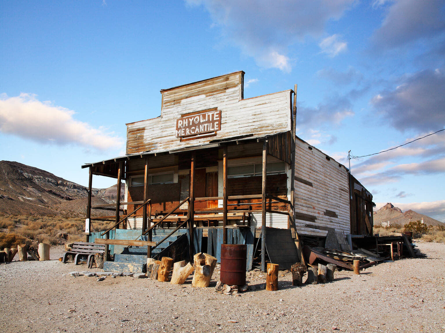 18 Eerie Ghost Towns in America You Can Still Visit Today
