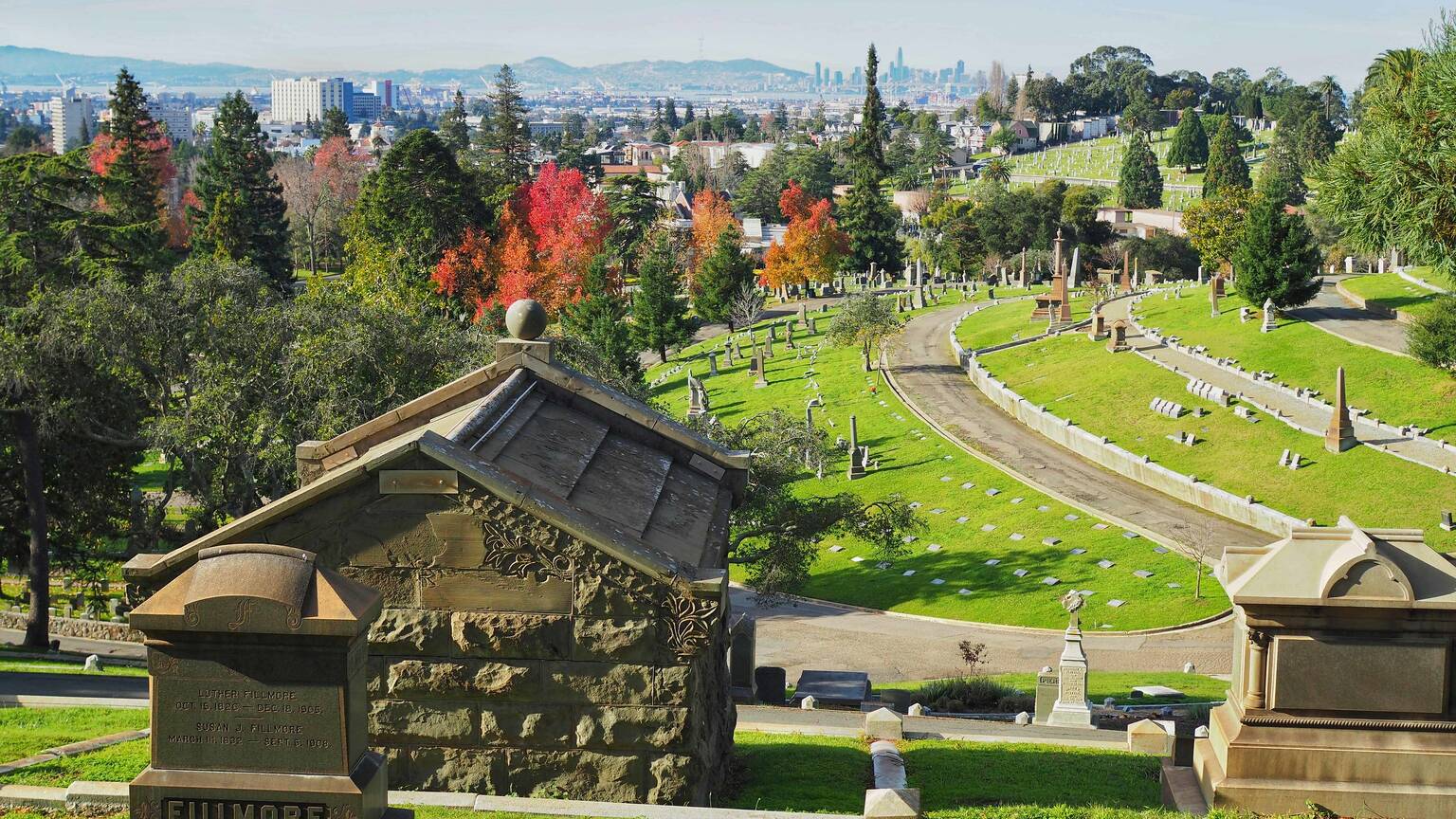 19 Most Beautiful Cemeteries in the U.S. to Visit Year Round