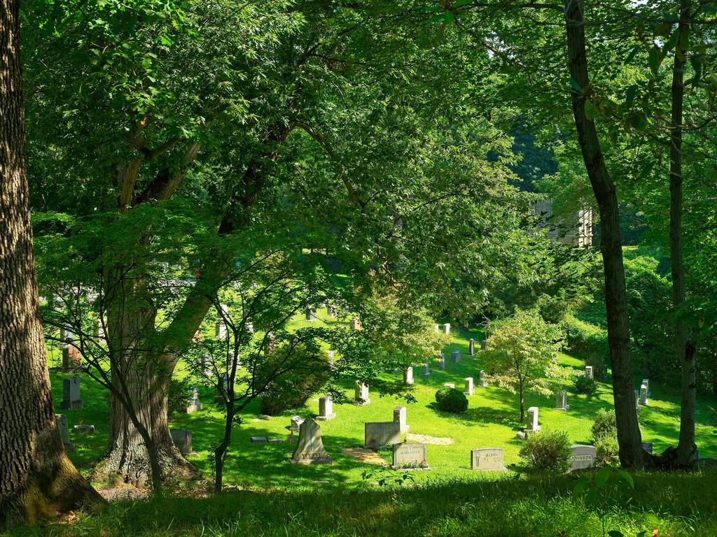 19 Most Beautiful Cemeteries in the U.S. to Visit Year Round