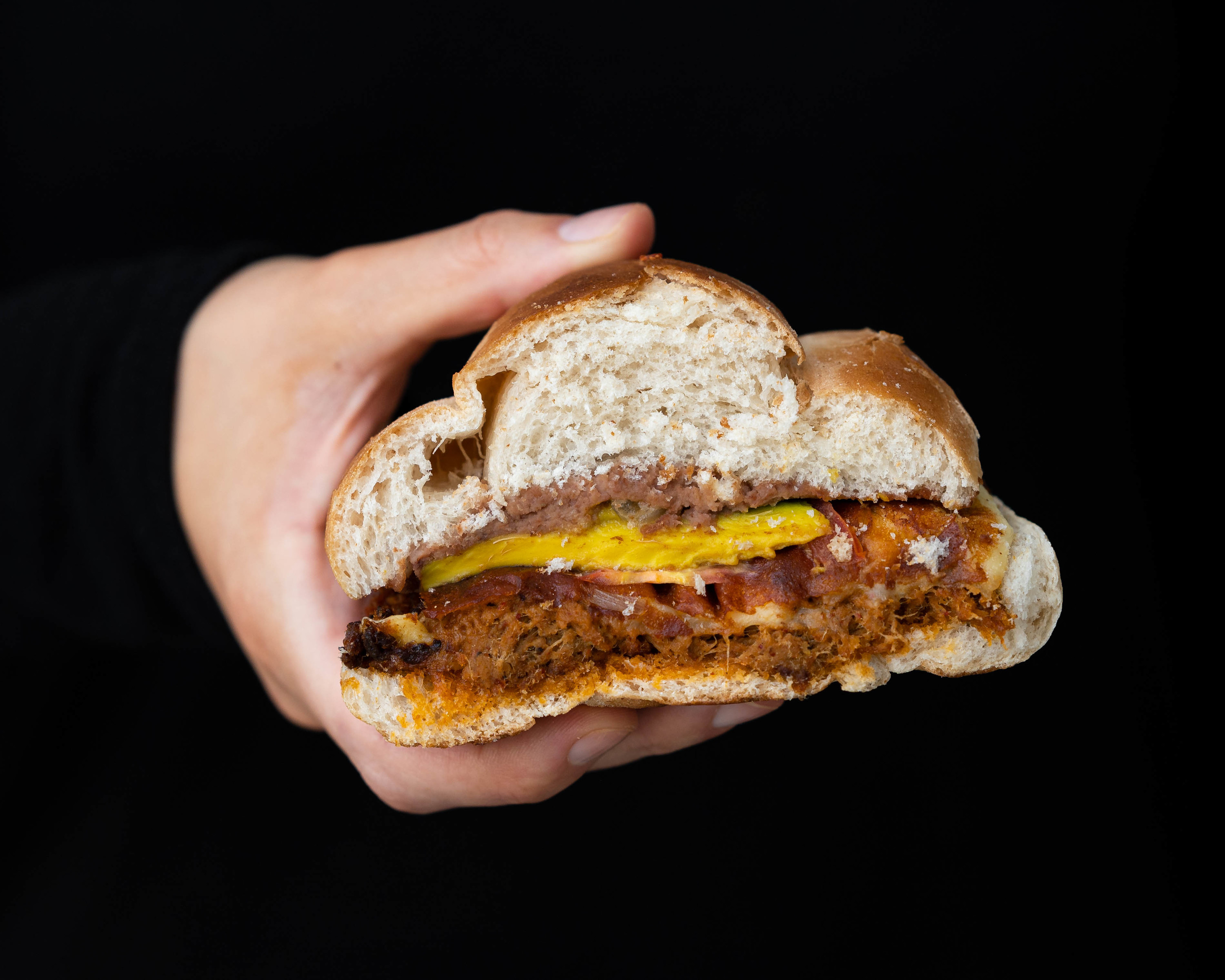 Ghost Kitchen, la dark kitchen que reúne el menú de varios restaurantes