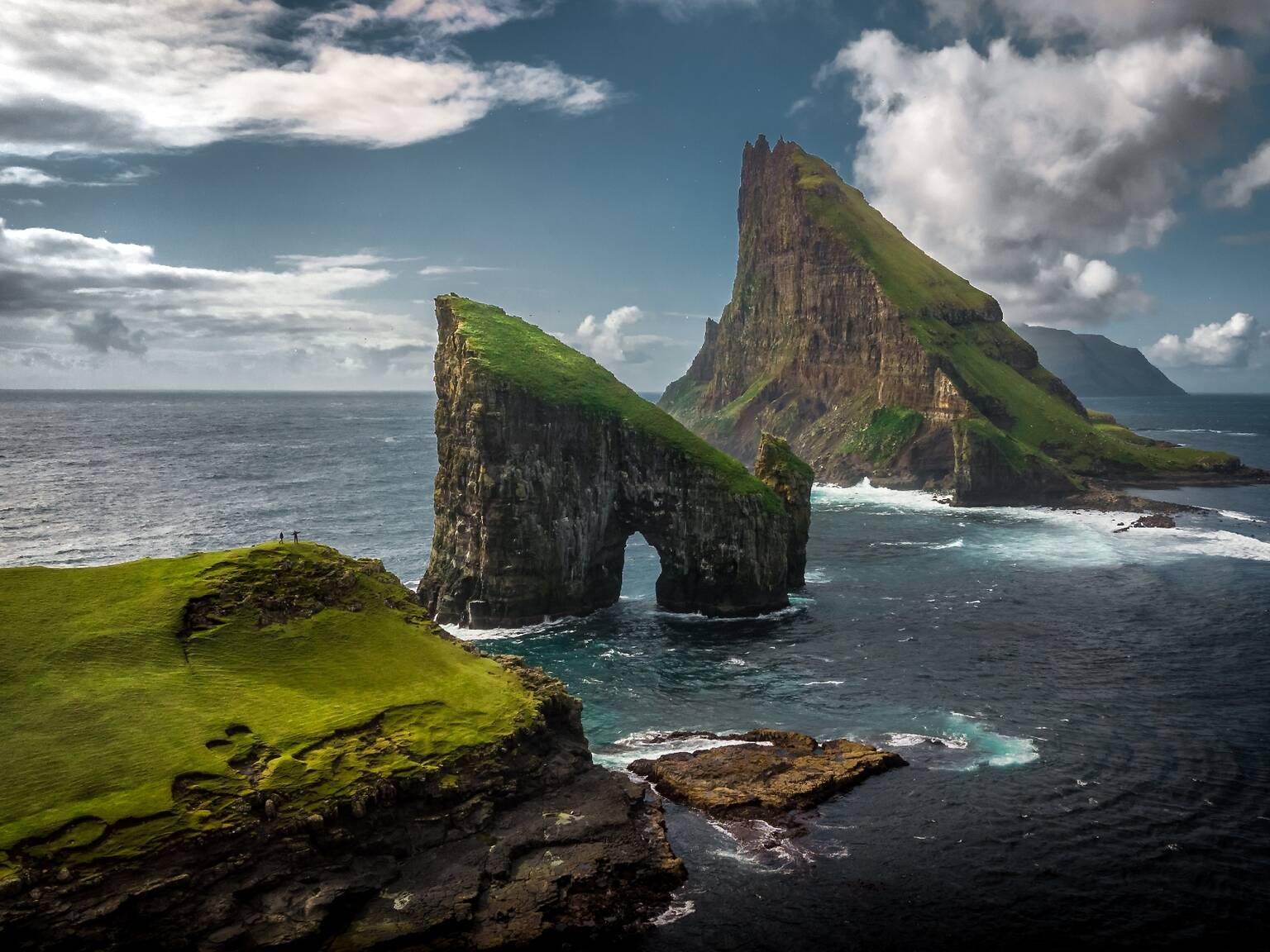 Amazing Photos of the Faroe Islands’ Stunning Landscapes From Above