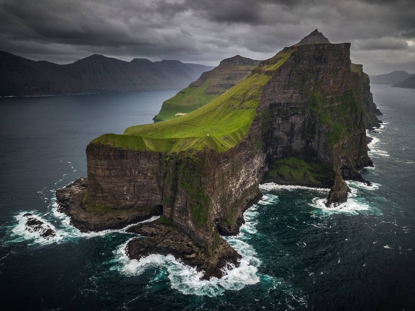 Amazing Photos of the Faroe Islands’ Stunning Landscapes From Above