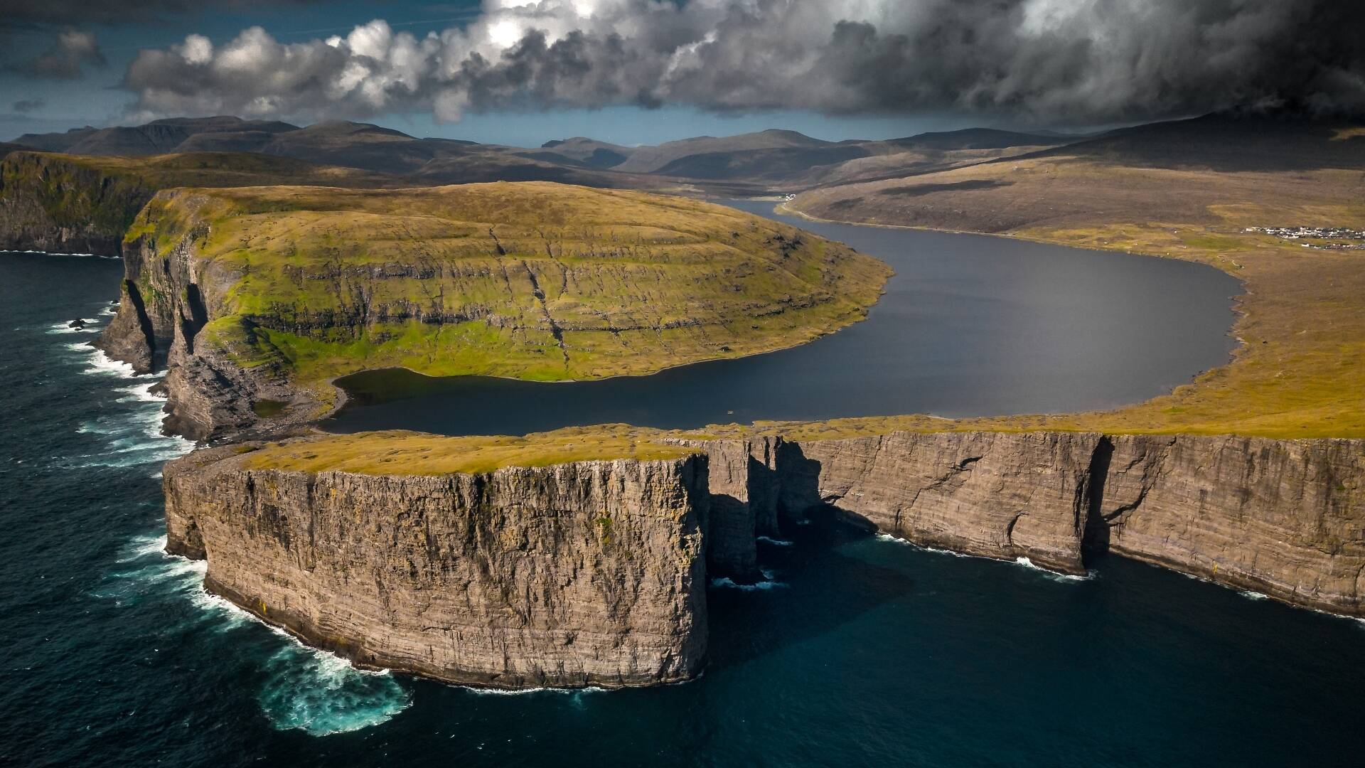 Amazing Photos of the Faroe Islands’ Stunning Landscapes From Above