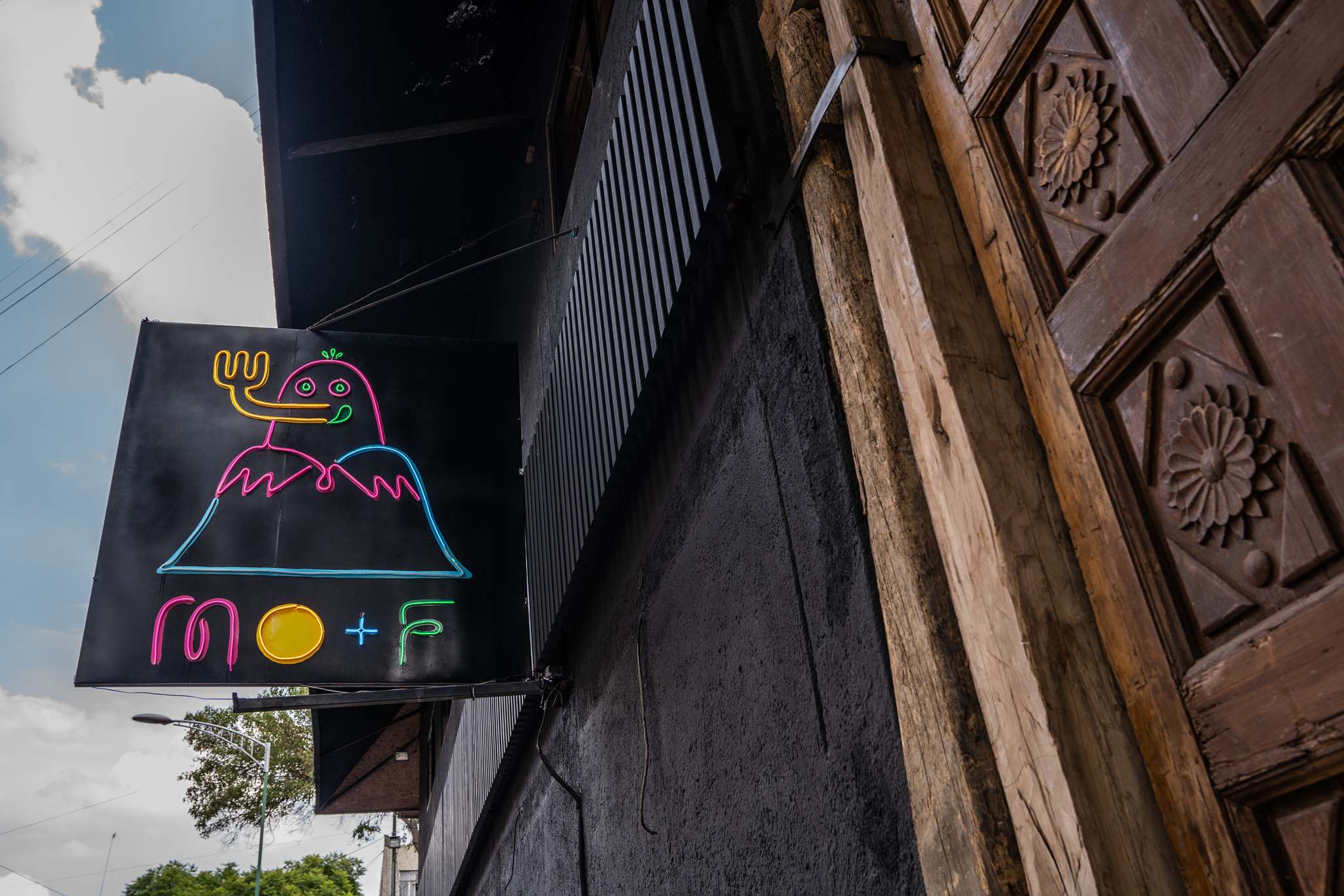 MO+F, el nuevo hermanito del Mog en la Juárez