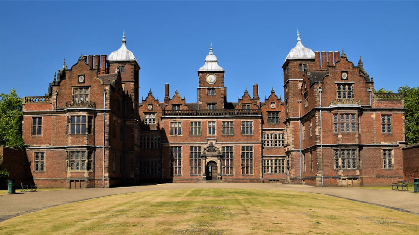 10 Most Haunted Places In the UK For Ghost Lovers