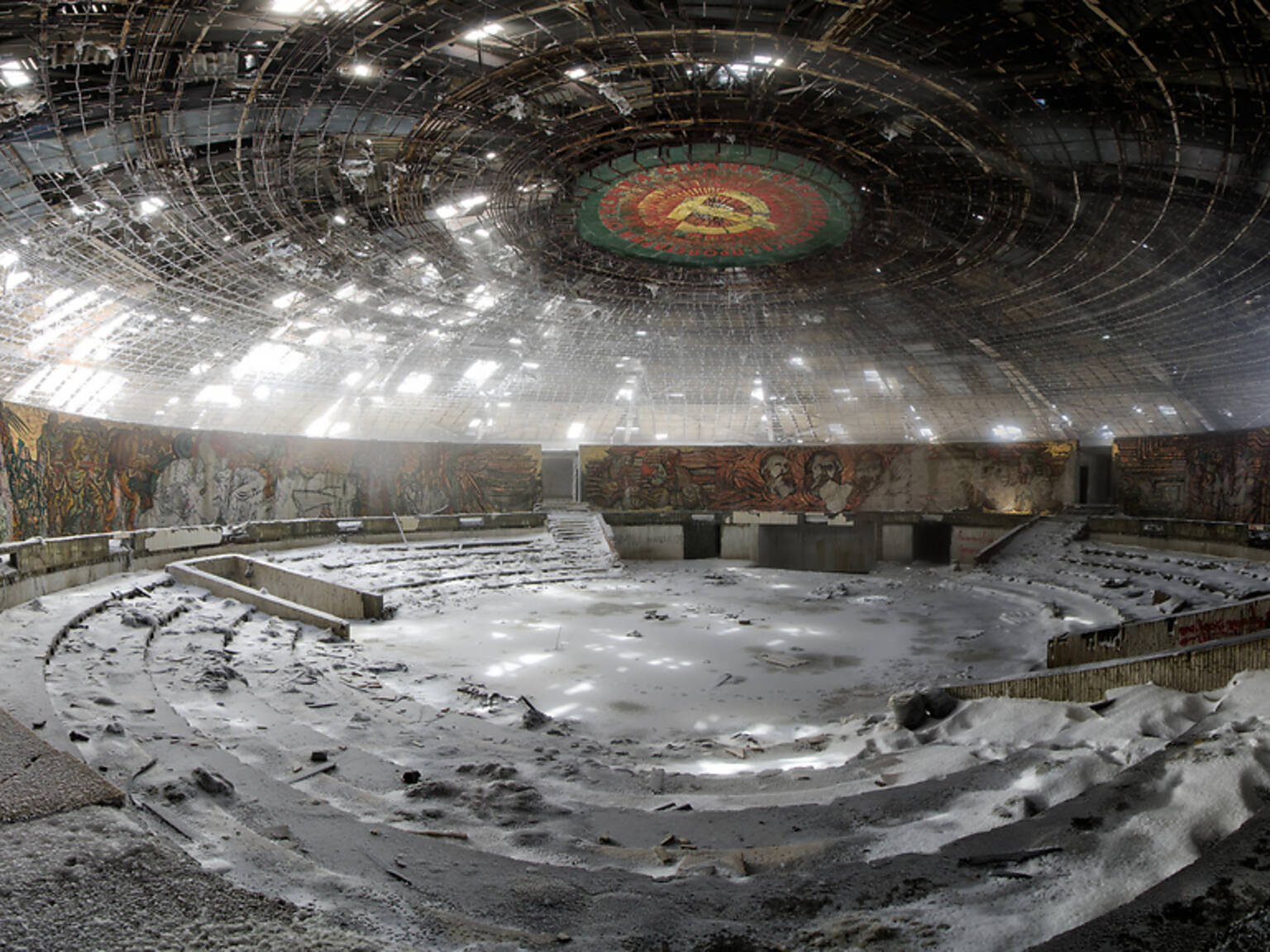 11 Spookiest Abandoned Places to Visit Around the World Right Now
