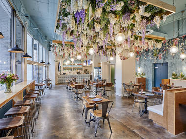 34 Best Brunch Spots in Chicago to Try This Weekend