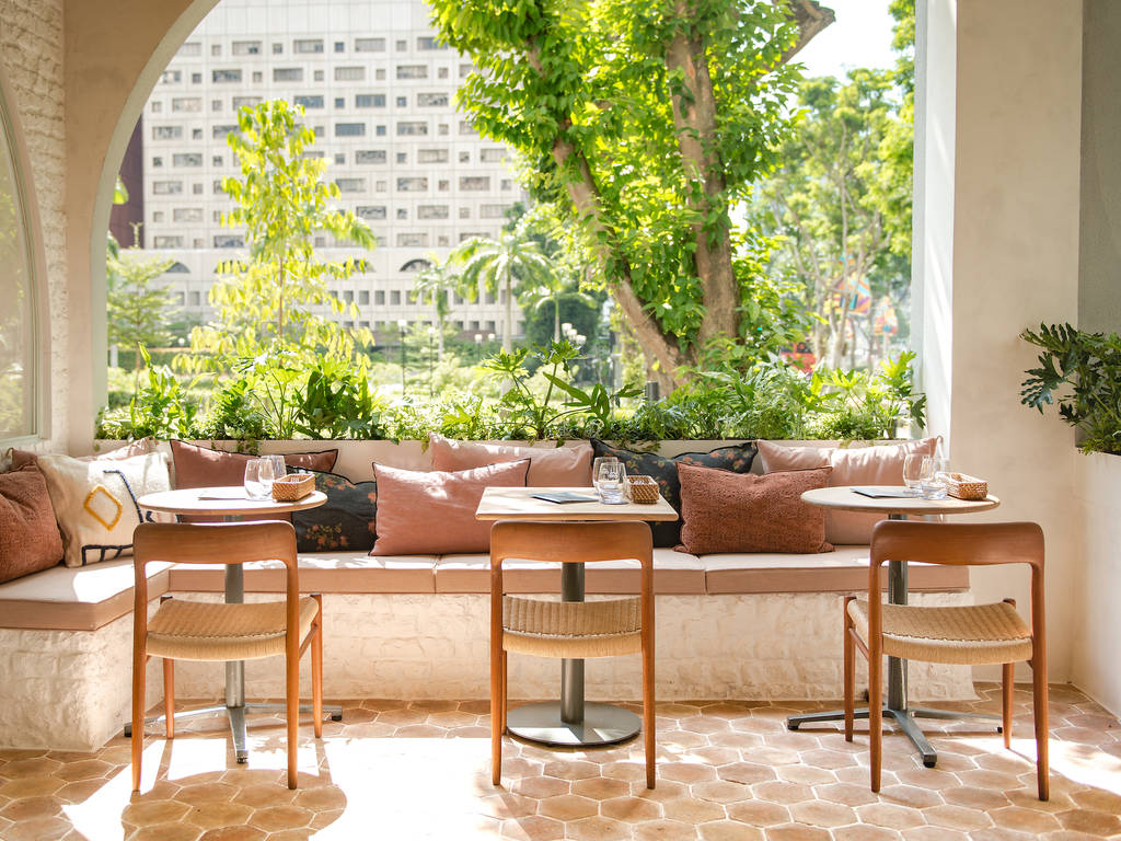 10 Best Floral Restaurants And Cafés In Singapore