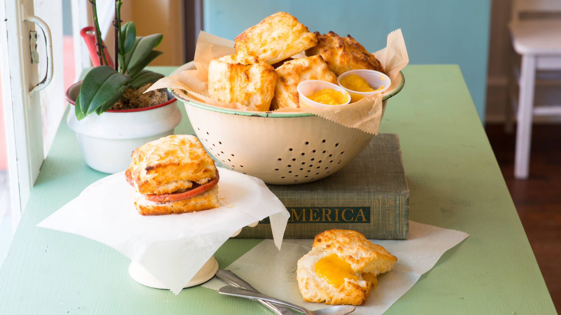 16 Best Cheap Places to Eat in the U.S. Right Now