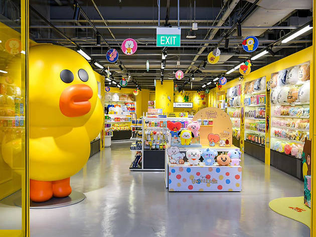 Play Line Friends | Shopping in City Hall, Singapore