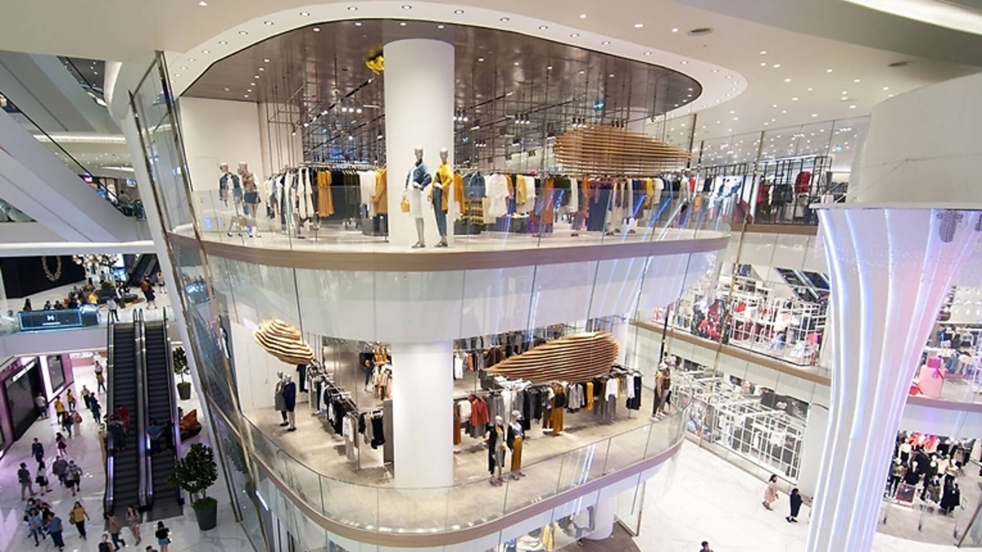 ICONSIAM | Shopping in Charoennakhon, Bangkok