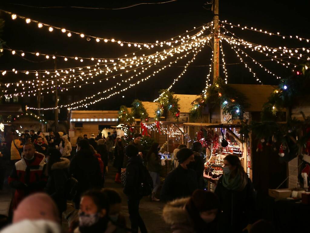 14 Best Christmas Markets in Montreal