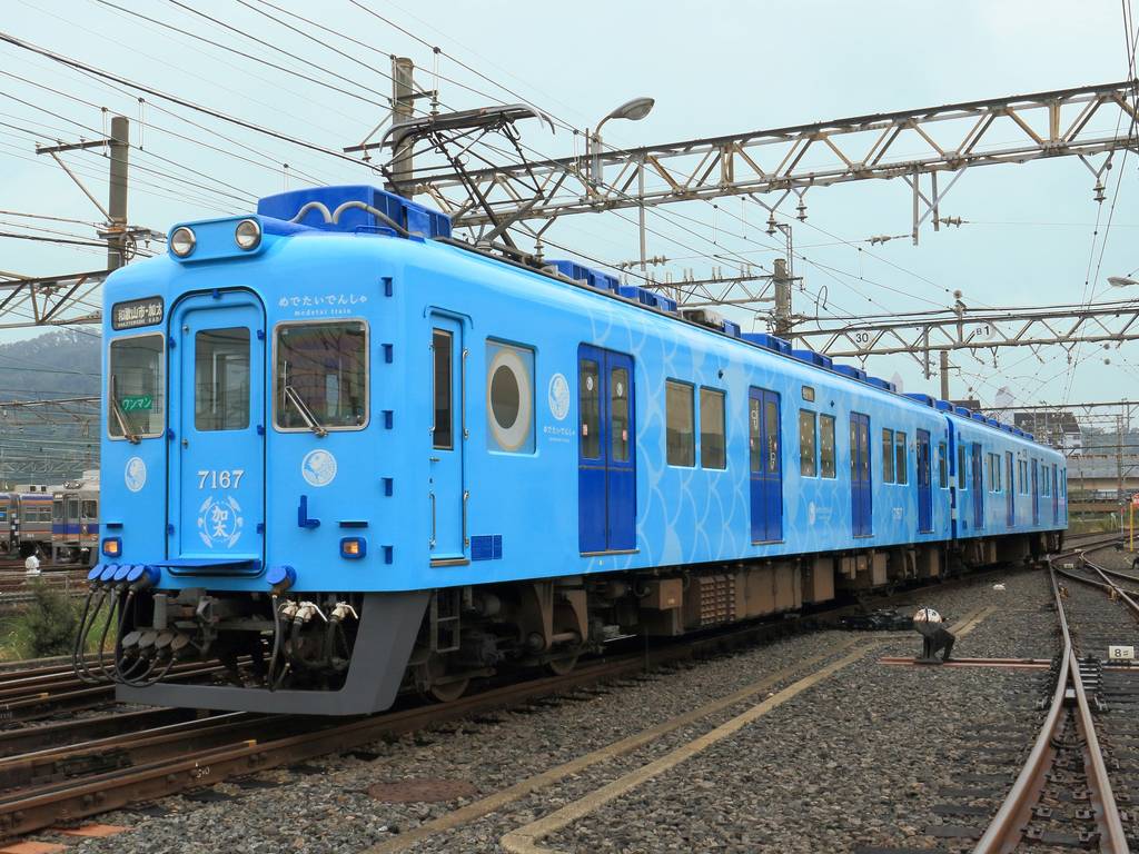 Hop on these 8 amazing novelty trains in Japan