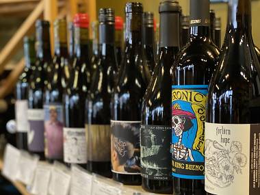17 Best Wine Shops in Chicago for a Bottle of Red or White