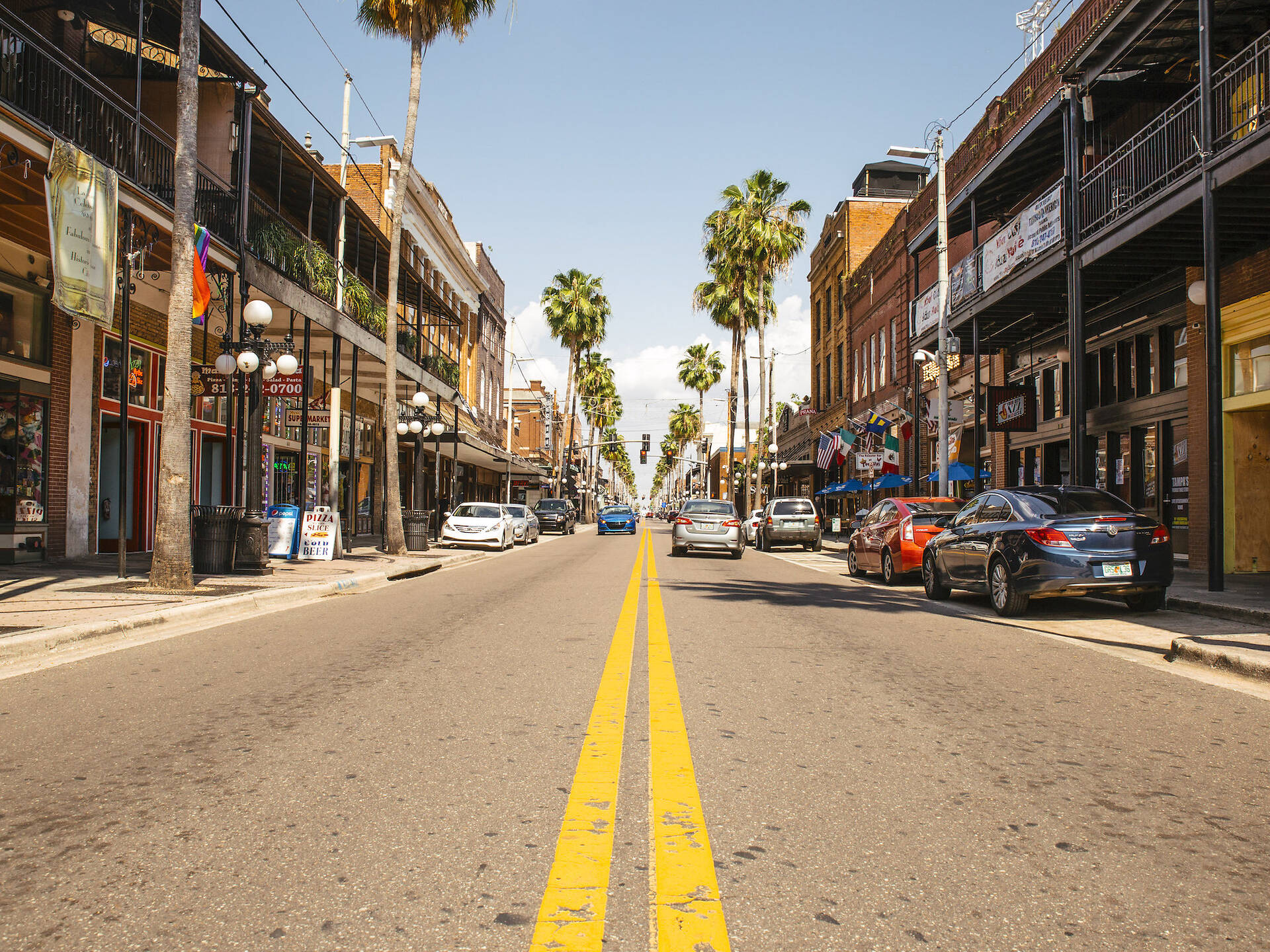 9 Best Road Trips From Miami For An Adventure Behind The Wheel