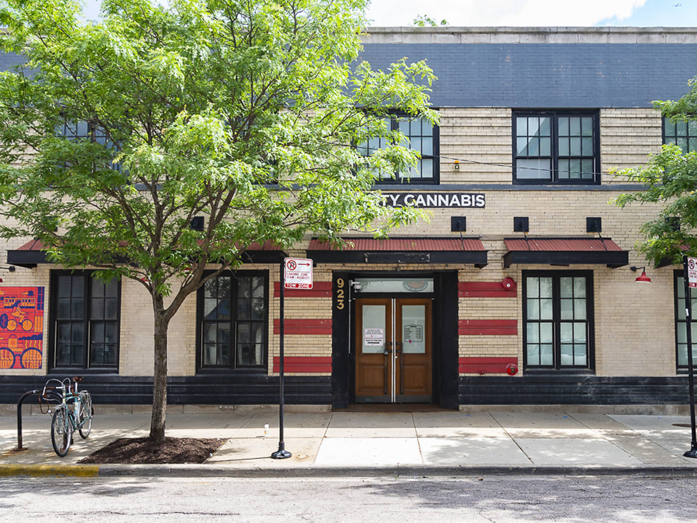 23 Best Dispensaries in Chicago: Where to Buy Legal Weed in Chicago