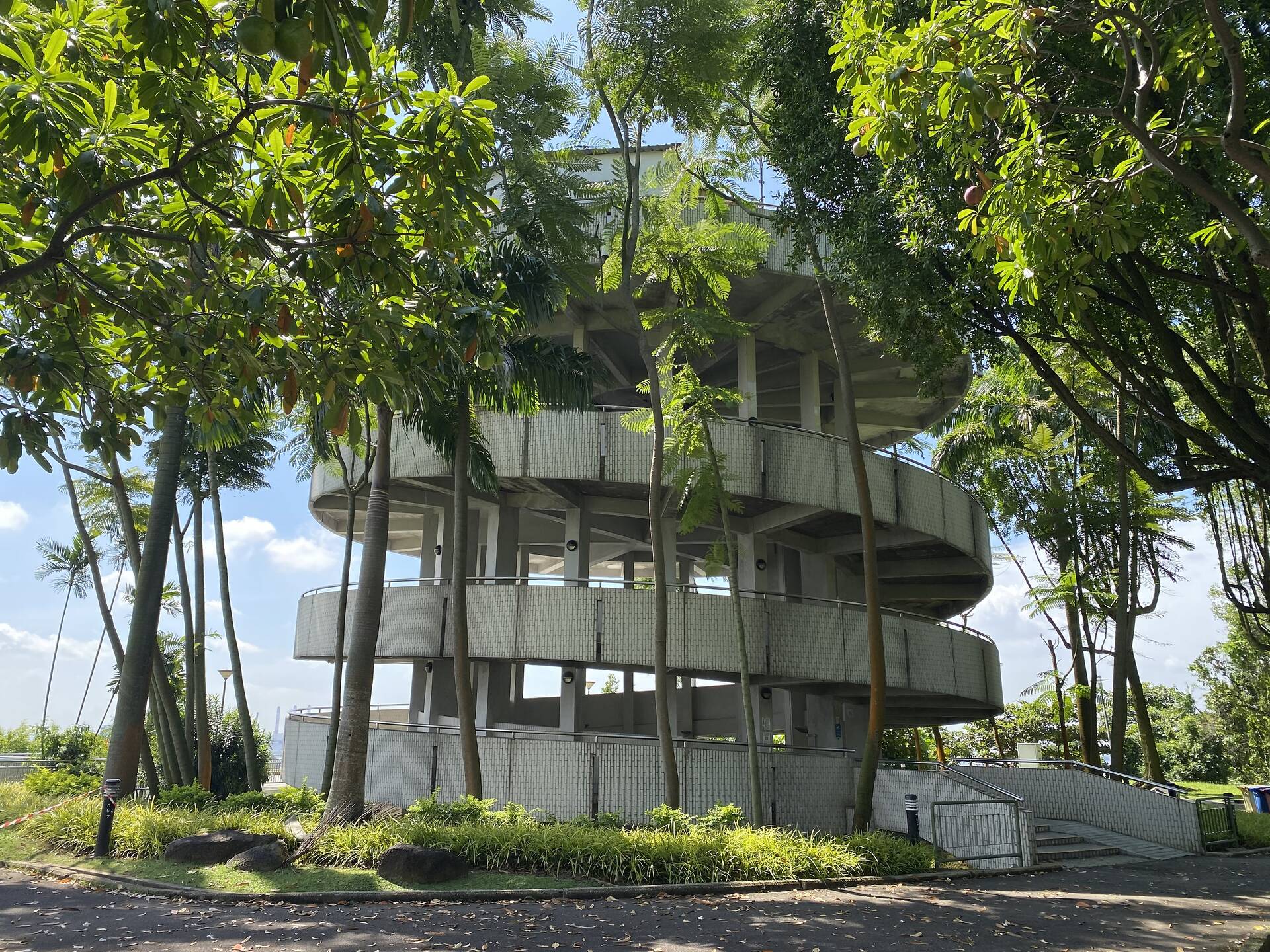 Guide to Bukit Batok and Bukit Gombak: Things To Do and Eat