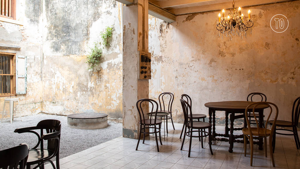 Patina Cafe | Restaurants in Yaowarat, Bangkok
