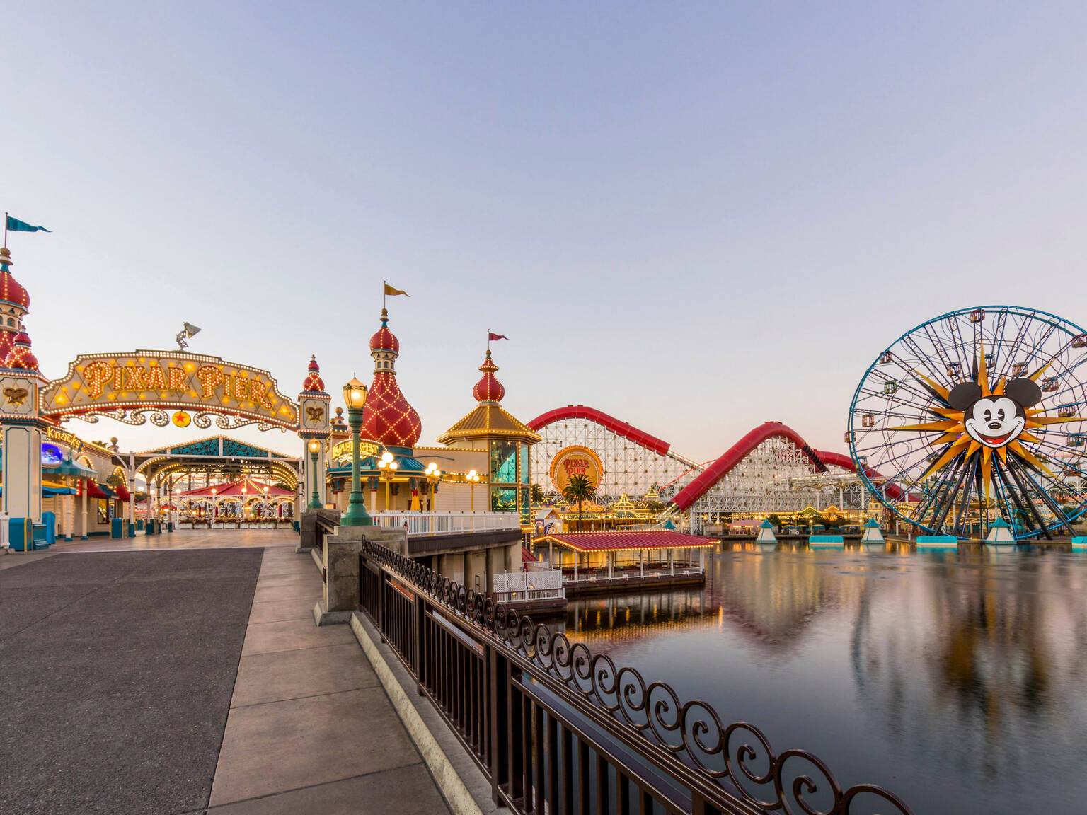 23 Best Amusement Parks in the US for Thrill Seeking Fun