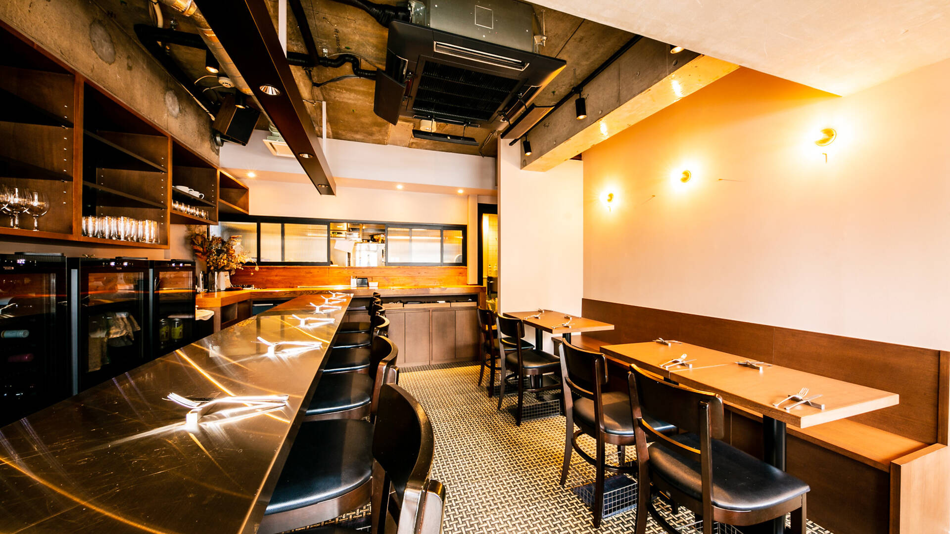 Burger Police | Restaurants in Meguro, Tokyo