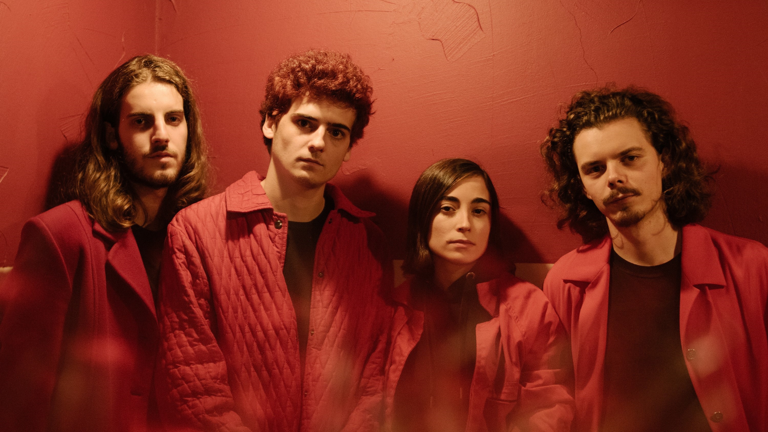 Entrevista a Chinaskee: “Os concertos de rock fazem-me muito feliz”