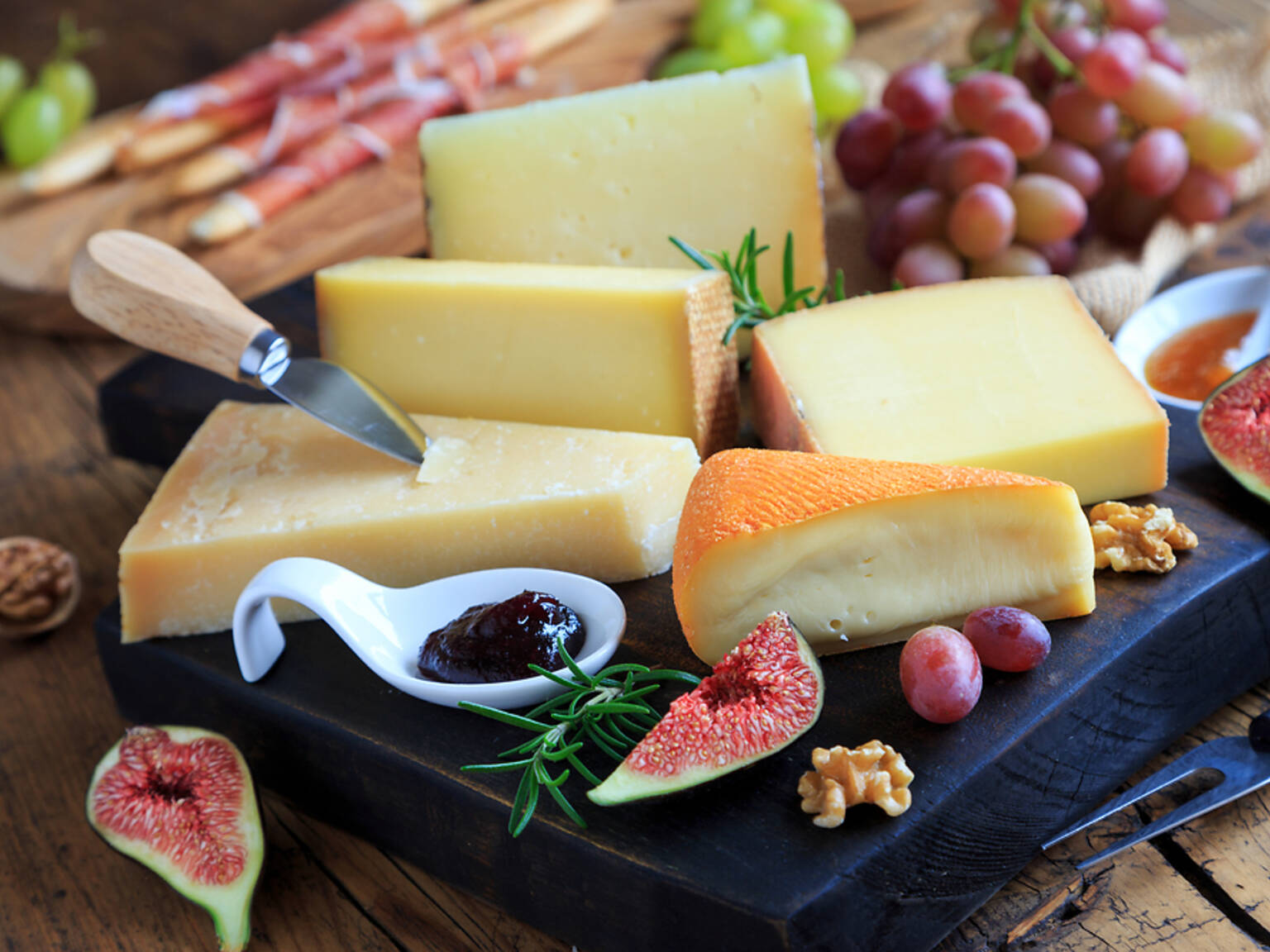 Les millors botigues i restaurants de formatge de Barcelona