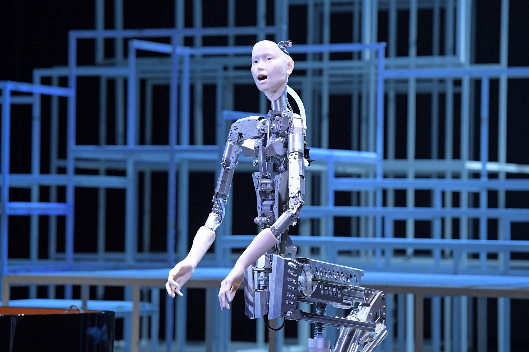 Super Angels – New Opera with Children and an Android | Theatre in Tokyo