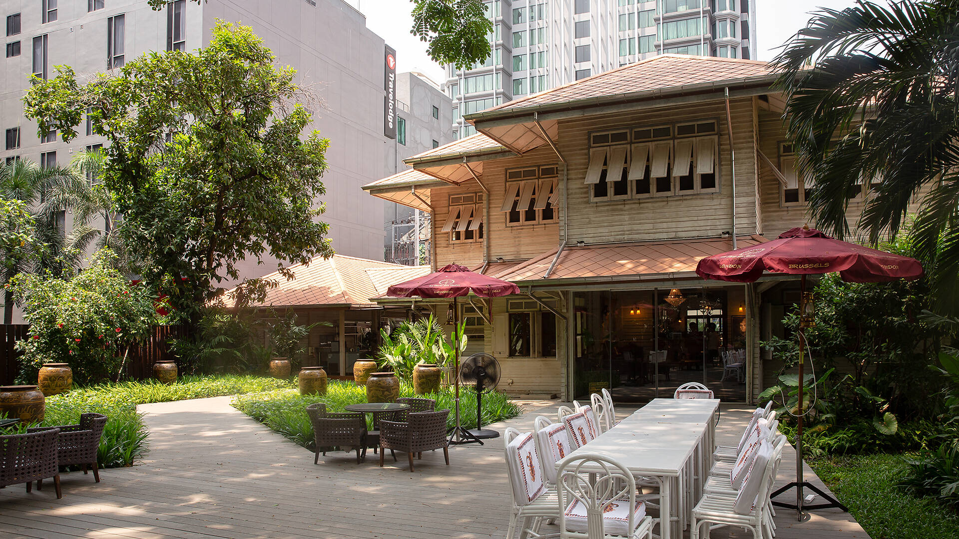 Monkey Pod | Restaurants in Nana, Bangkok