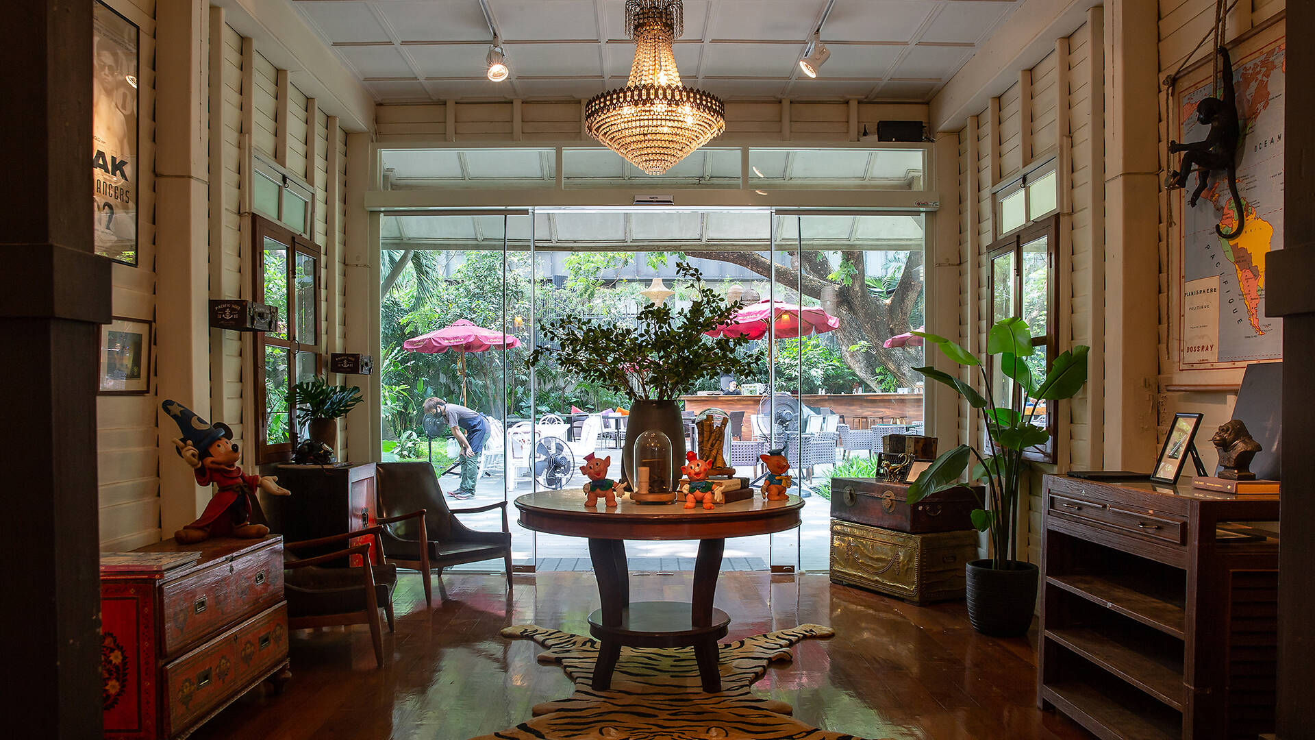 Monkey Pod | Restaurants in Nana, Bangkok
