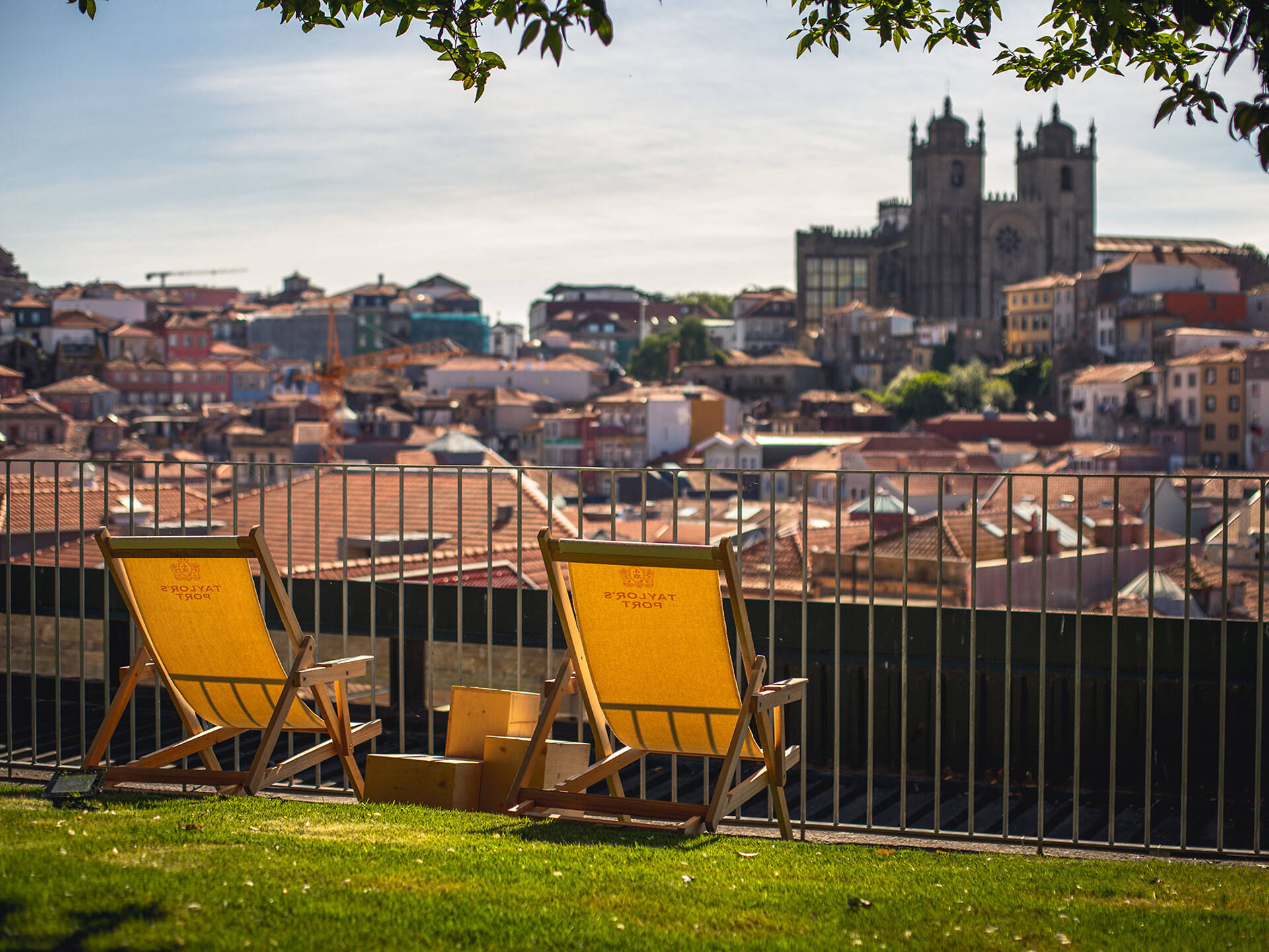 Os melhores rooftops no Porto para aproveitar os fins de tarde