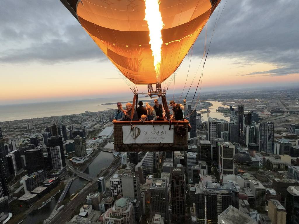 97 best things everyone should do in Melbourne at least once
