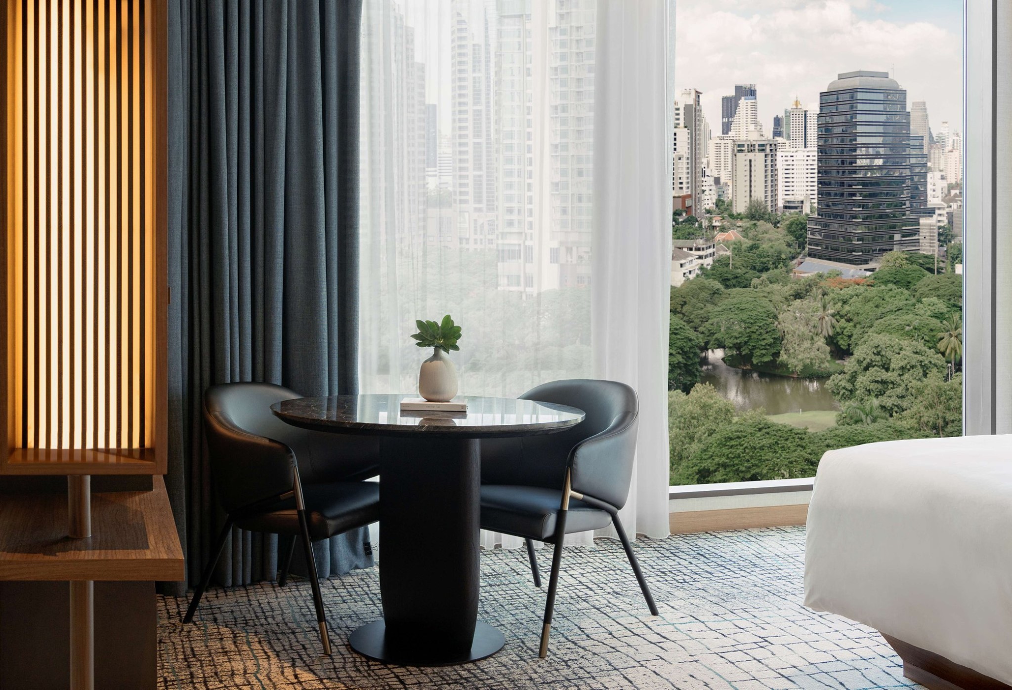 รวมดีลชวน Work From Hotel สำหรับคนอยากเปลี่ยนบรรยากาศการทำงาน