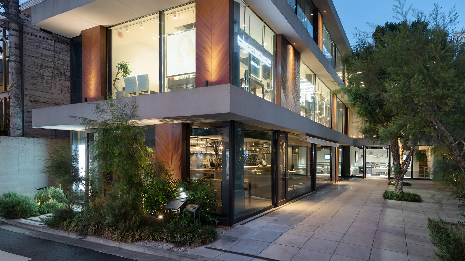 Three Aoyama | Shopping in Aoyama, Tokyo