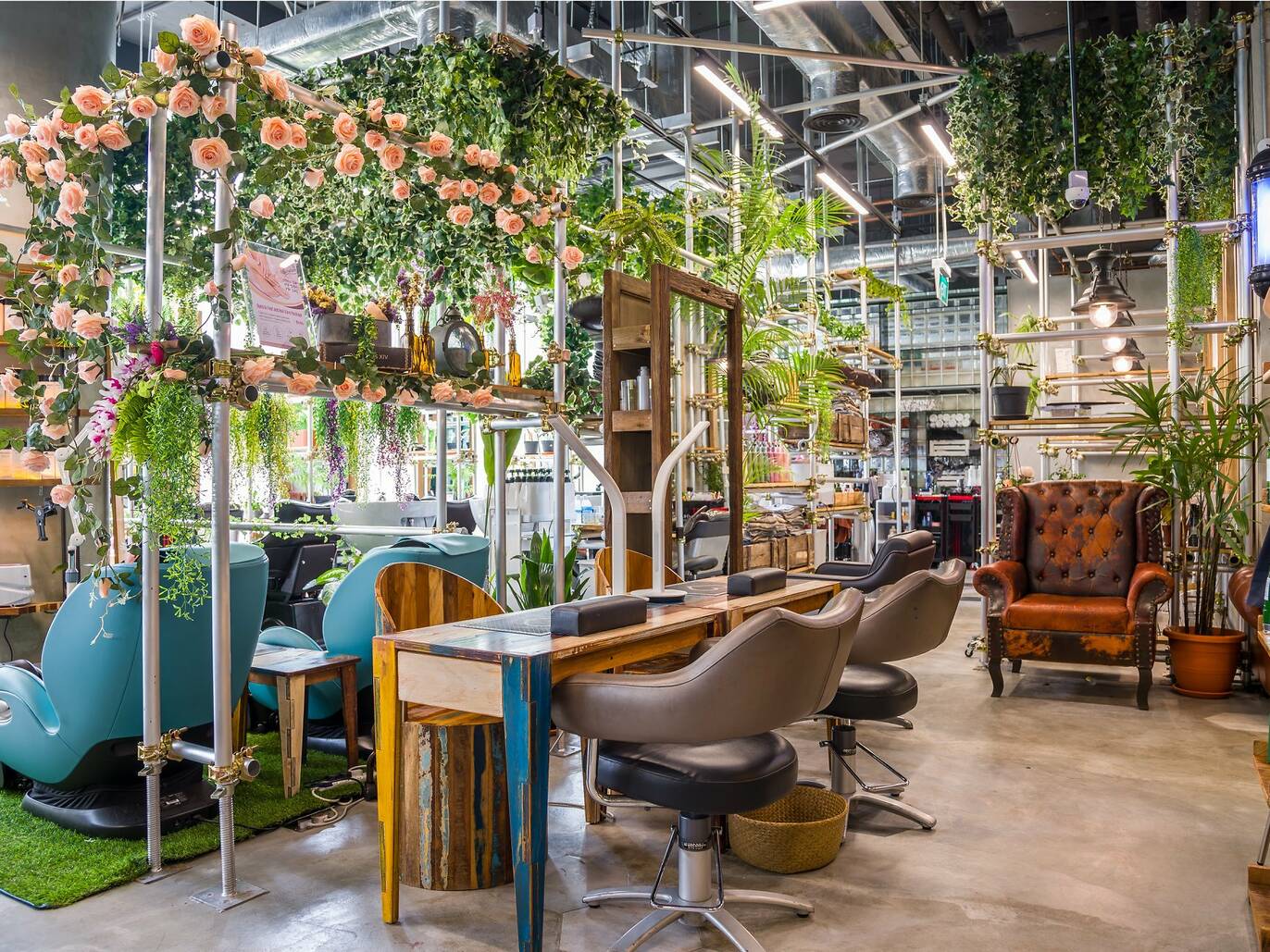 10 Best Floral Restaurants And Cafés In Singapore