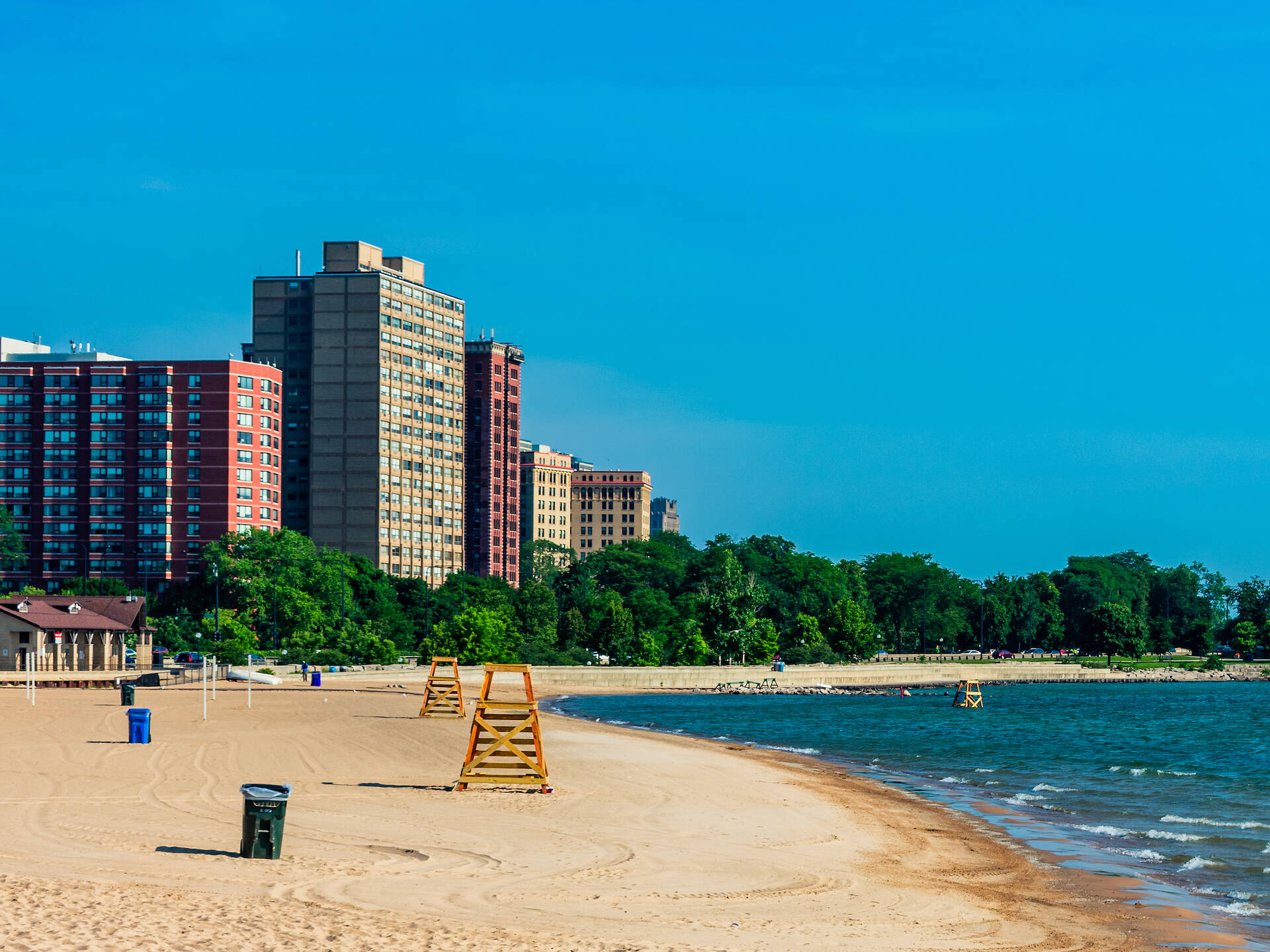 29 Best Chicago Beaches to Explore for Sunny Summer Fun