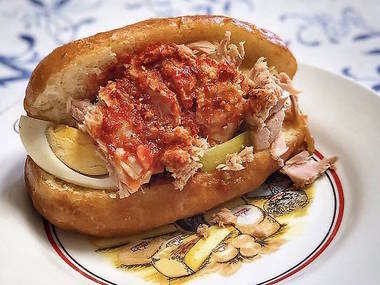 15 Best Street Food Dishes in the World You Must Try