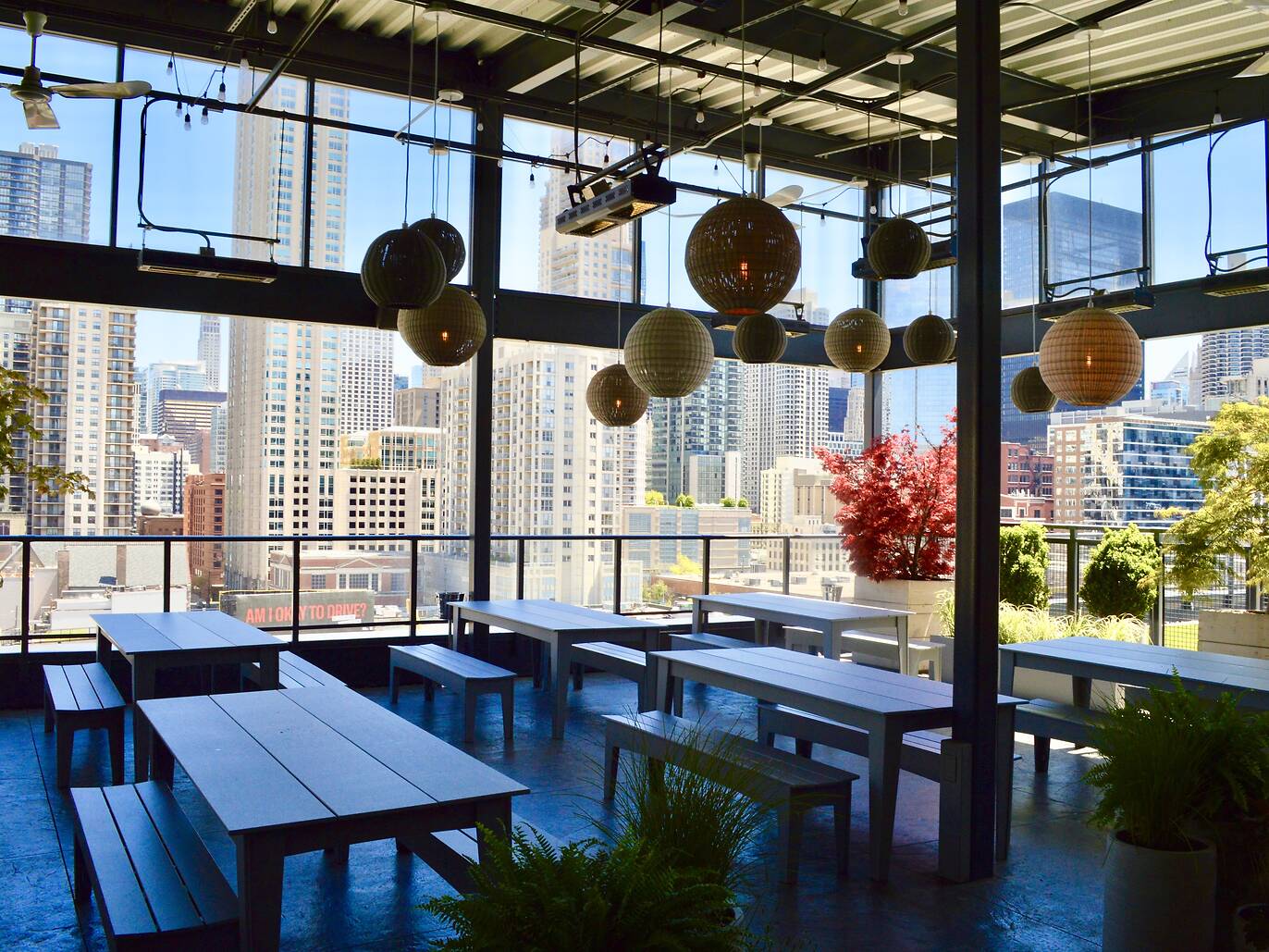31 Restaurants With Amazing Views of the Chicago Skyline and Lake Michigan