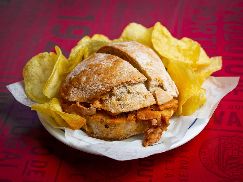 18 Best Street Food Dishes in the World You Must Try