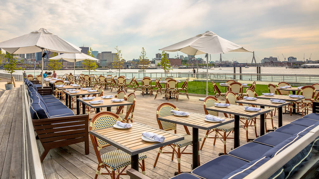 Best Waterfront Restaurants Boston: Seafood with Views