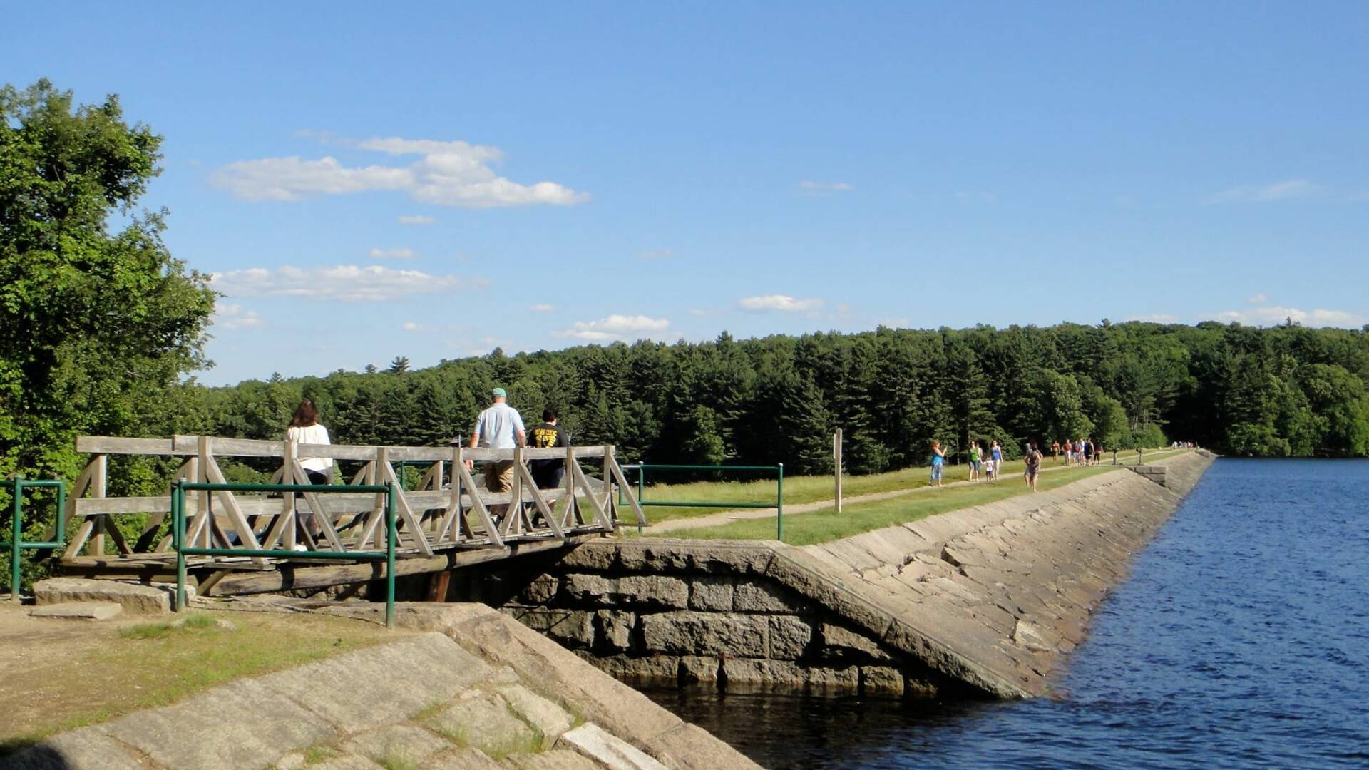 Best Hiking Near Boston: 9 Trails, Nature Preserves & State Parks