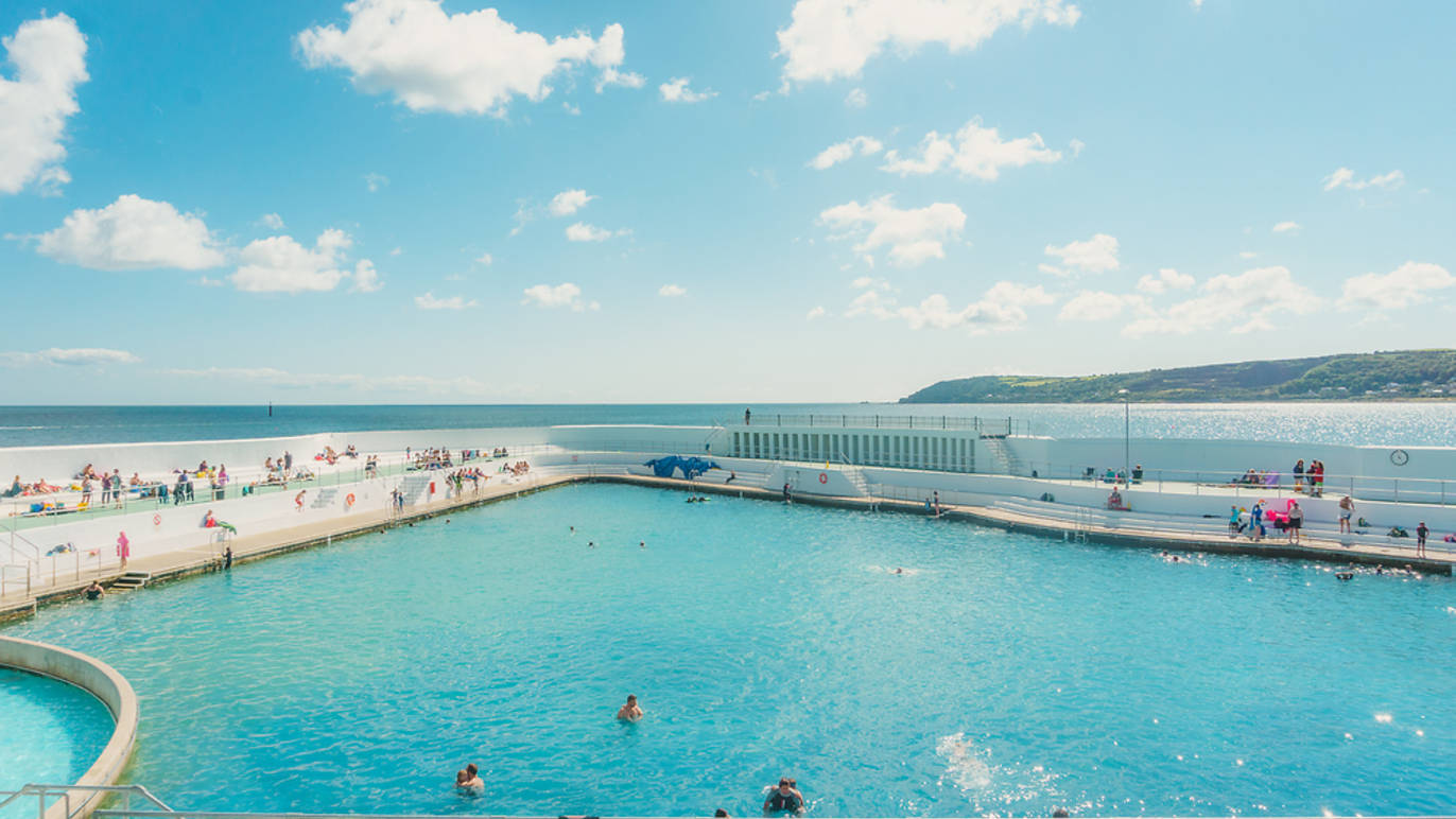 17 Best Outdoor Swimming Pools and Lidos in the UK for Scenic Swims