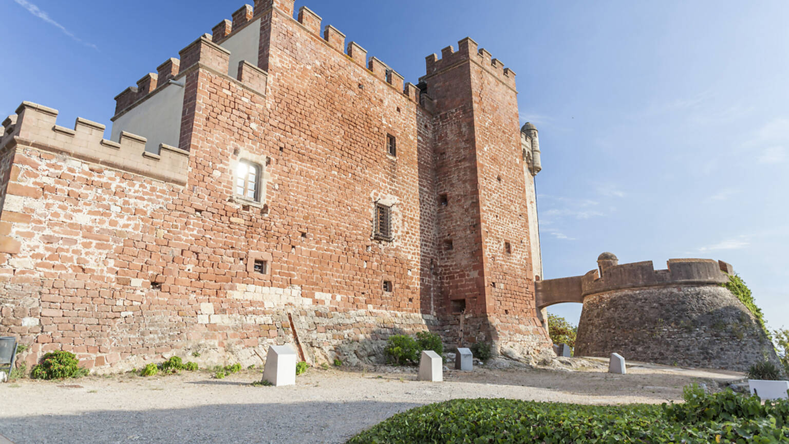 Els castells més espectaculars i bonics de Catalunya