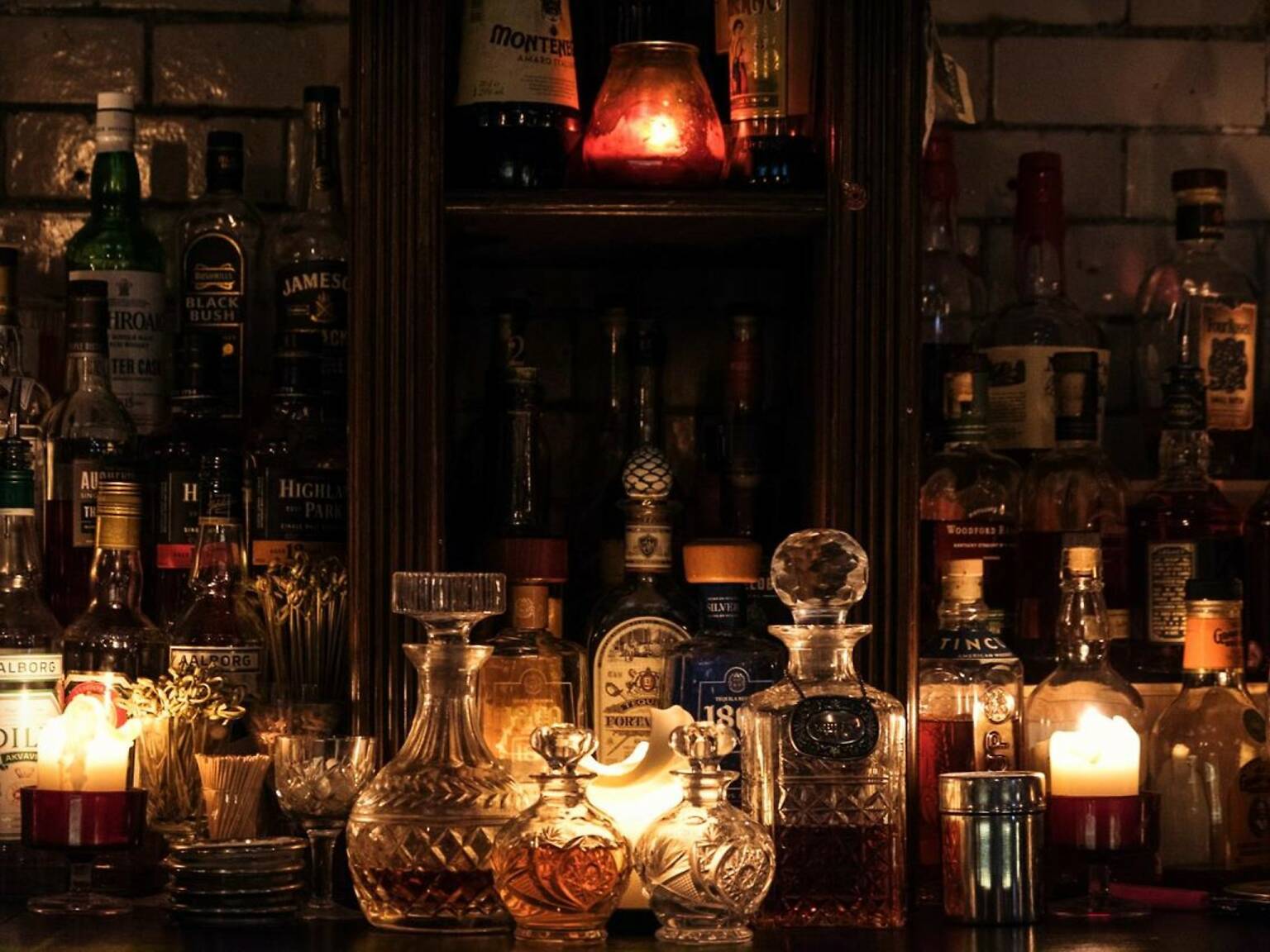 9 Best Cocktail Bars in Manchester Right Now