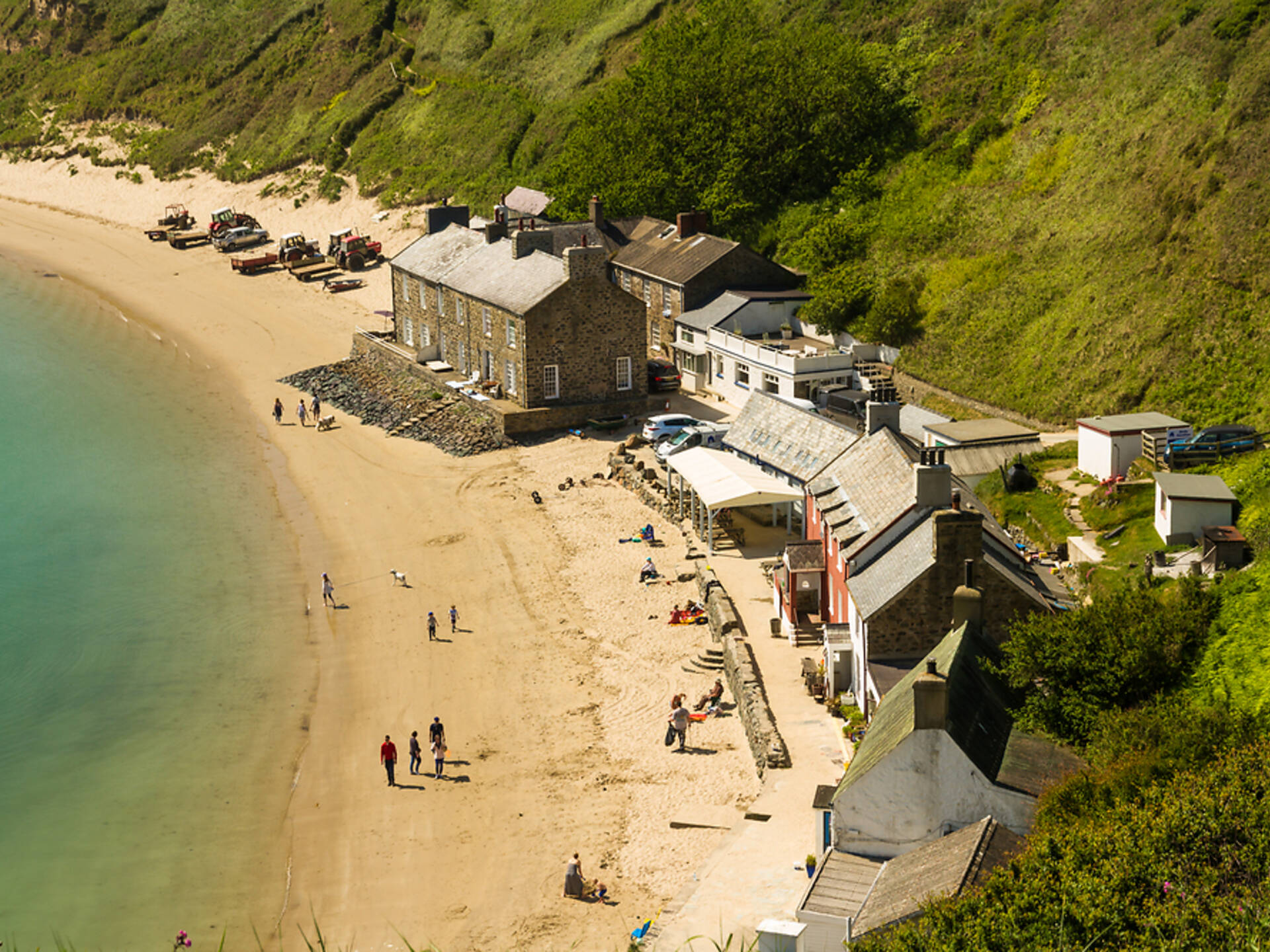16 Most Beautiful Hidden Beaches in the UK | Quiet UK Beaches