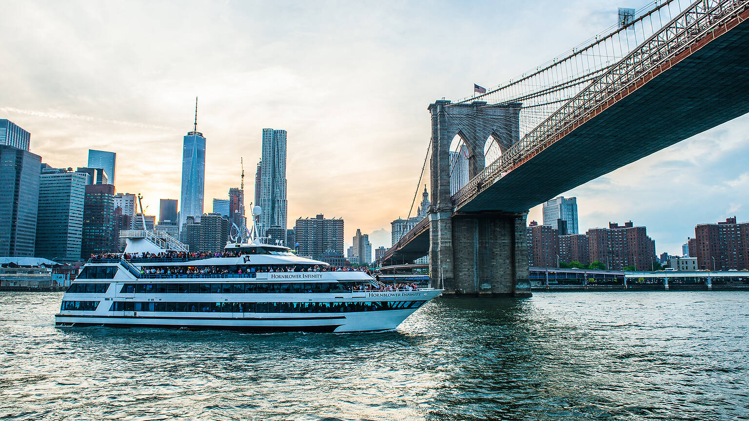 8 Booze Cruises and Boat Parties in NYC