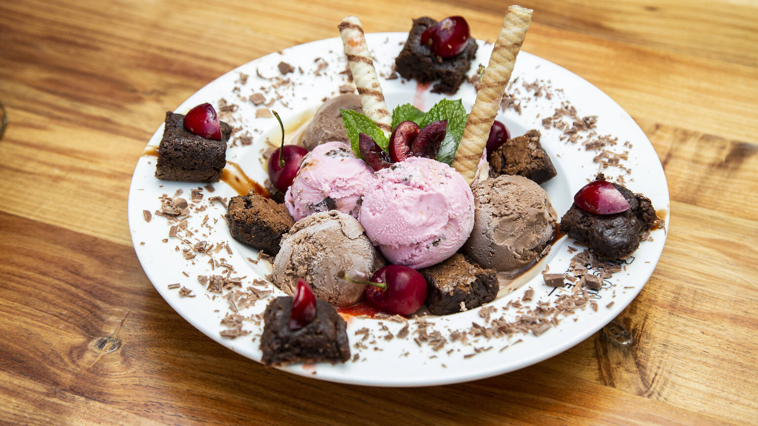 26 Best Ice Cream Shops in Chicago for a Frozen Treat