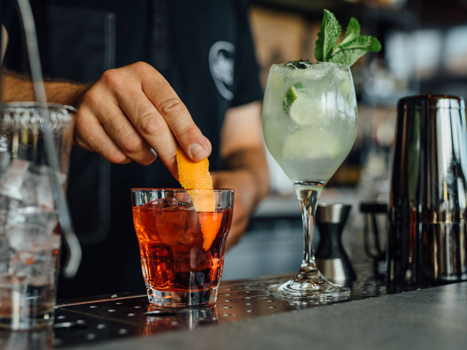 15 Best Happy Hours in Chicago