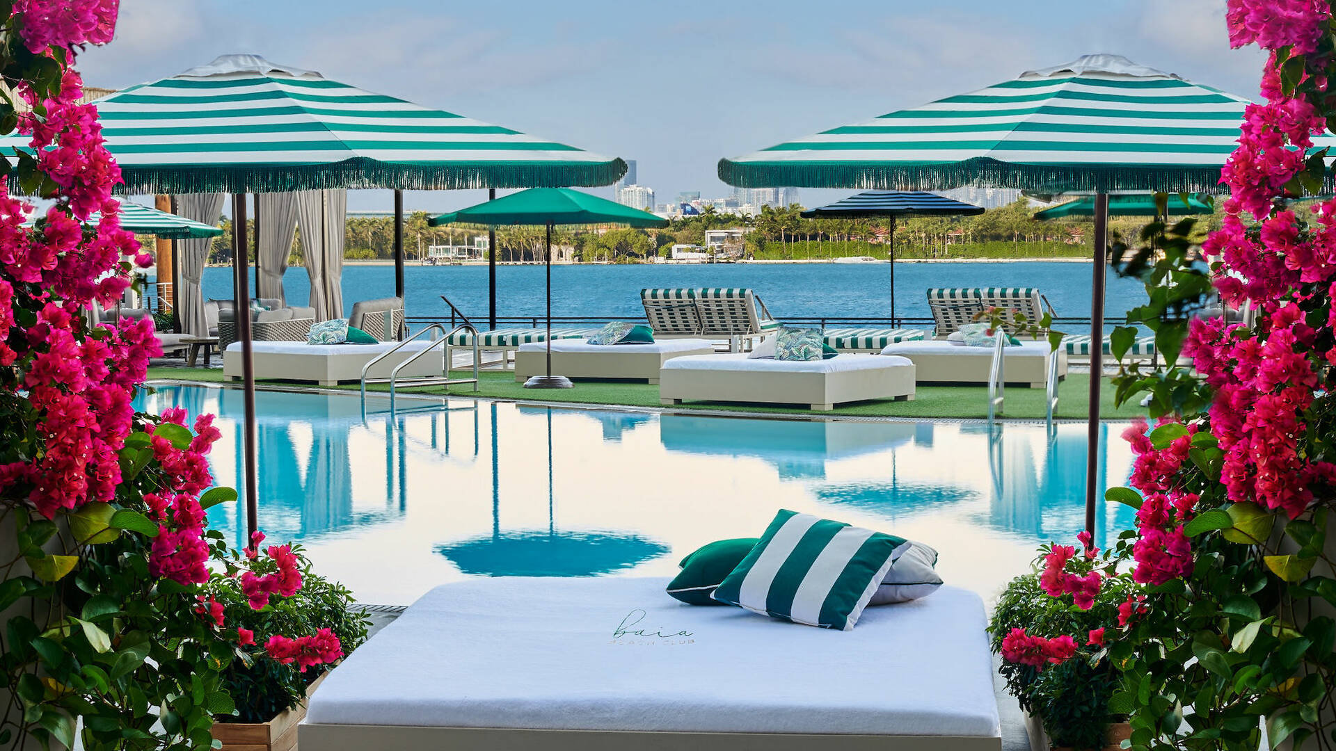 18 Best Swimming Pools in Miami to Lounge, Sip, Play and Party