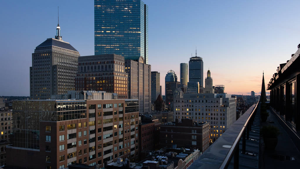 15 Boston Restaurants With a View: Scenic Rooftops & Waterfront Spots